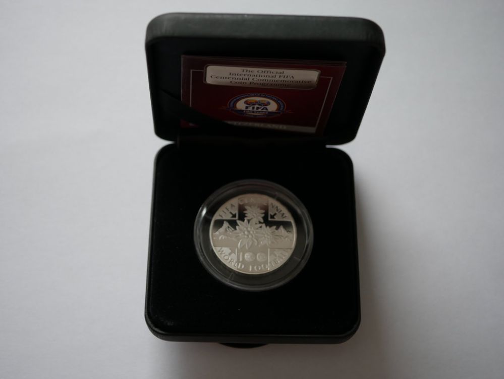 20 Franken 100 Jahre FIFA 2004 ***TOP*** | Comprare su Ricardo