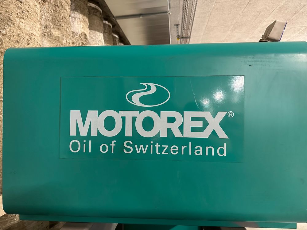 Motorex Öl-Fässer / ganze Öl-Bar | Kaufen auf Ricardo