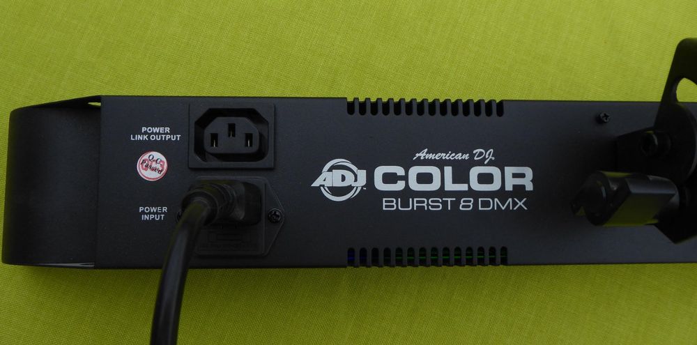 American DJ Color Burst 8 DMX (Gebraucht) in Muri AG für CHF 32 – nur Abholung auf Ricardo kaufen