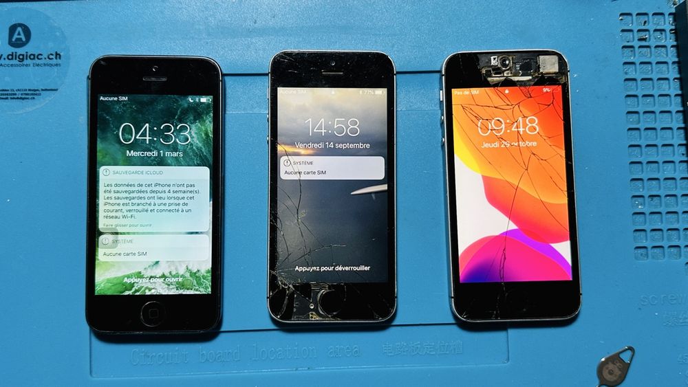 3 iPhones 5/Se pour les pieces | Kaufen auf Ricardo