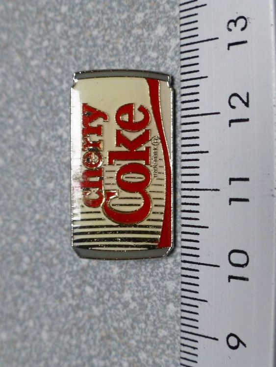 PIN PINS FIRMA COCA COLA COKE Cherry (Gebraucht) in für CHF 1 – mit ...