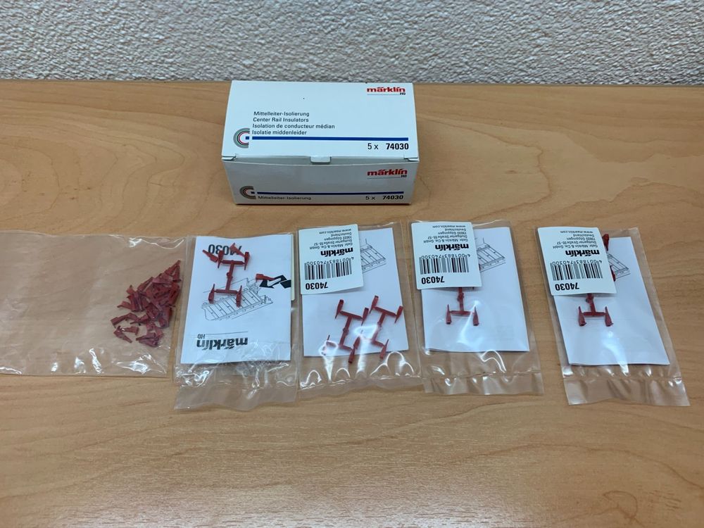 Märklin 69x Mittelleiterisolierungen 74030 (Gebraucht) in Sarmenstorf ...