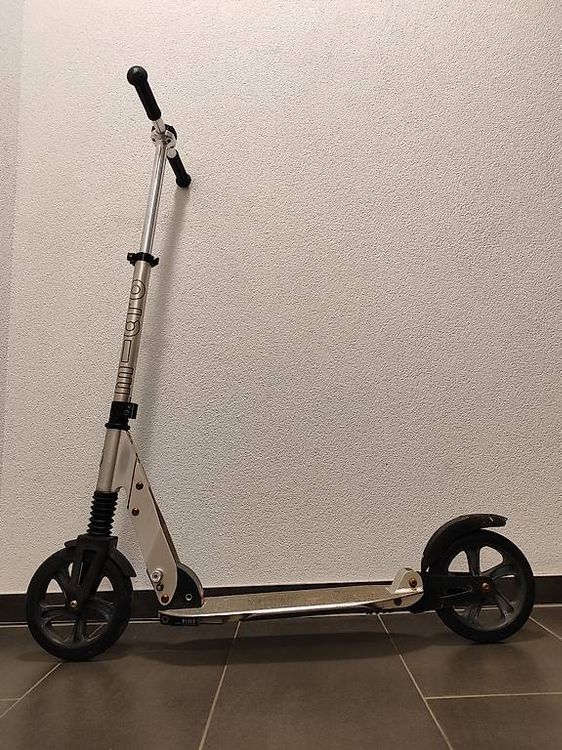 Micro Scooter trotti Roller XL gefedert (Gebraucht) in Binningen für ...