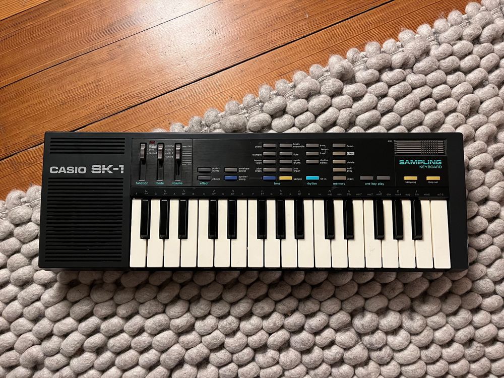 Casio SK1 Sampling Keyboard (Gebraucht) in Zürich für CHF 200 – mit ...