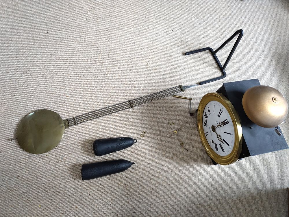 antike Wanduhr "CAZAUX" à Bourbon-Lancy (Gebraucht) in Elsau für CHF 30 ...