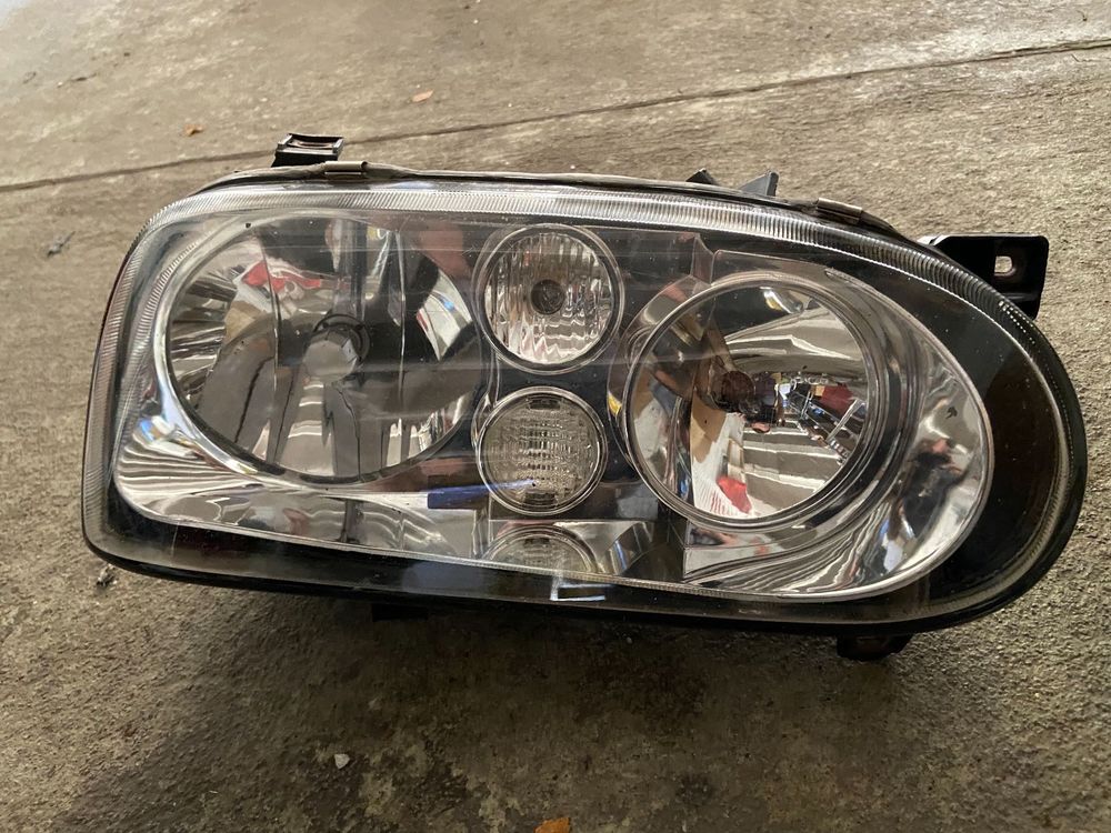 VW Golf 3 Scheinwerfer Klarglas (Gebraucht) in Steg VS für CHF 120 ...