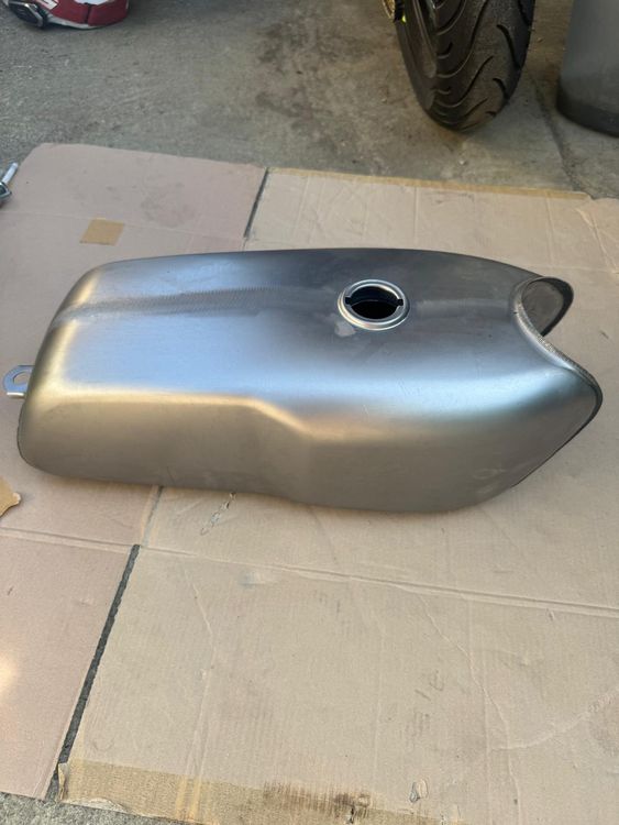 Tank Frisco Custom (Neu (gemäss Beschreibung)) in Zofingen für CHF 29 ...