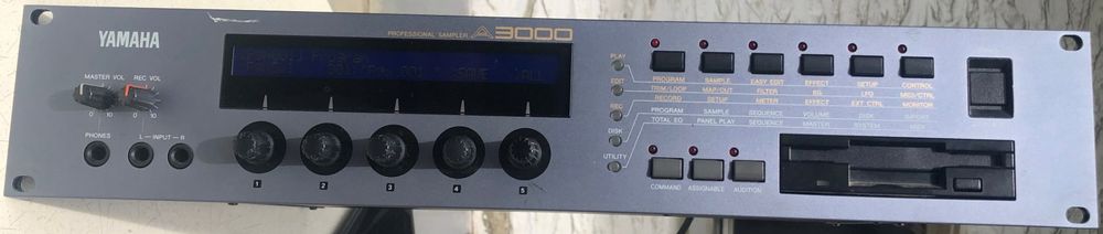 SAMPLER YAMAHA A3000 V2 | Kaufen auf Ricardo