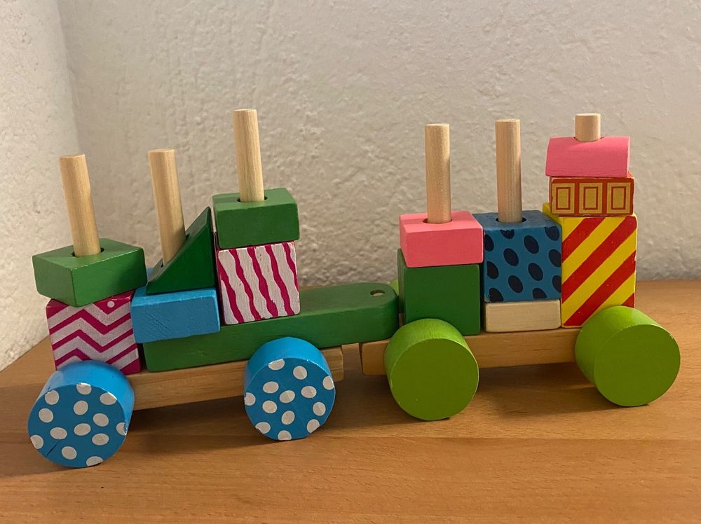 BABY SPIEL ZUG AUS HOLZ JEU DE CONSTRUCTION | Kaufen auf Ricardo