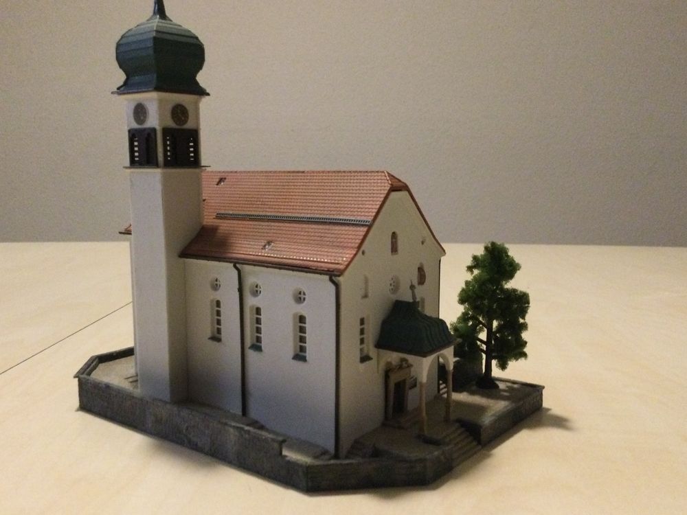 Spur N “Dorfleben”: Kirche, Wirtshaus, Schmiede, Sägewerk (Gebraucht) in Steinhausen für CHF 41 ...