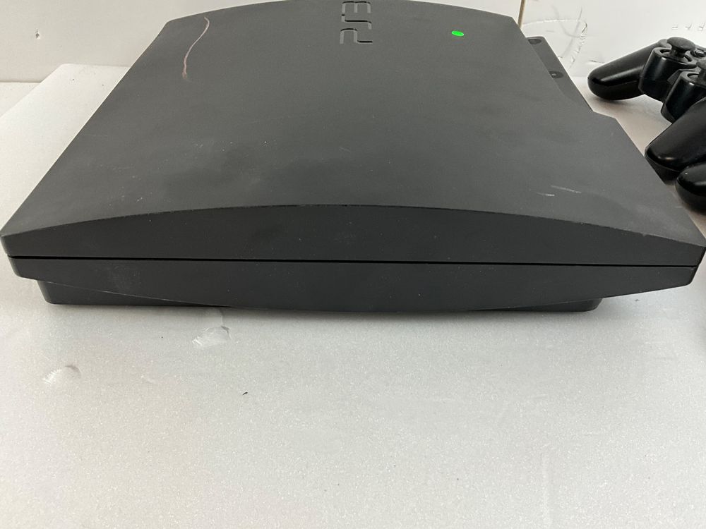 Sony PS3 Gen 2 Konsole mit 2 Kontroller funktioniert alles | Kaufen auf ...