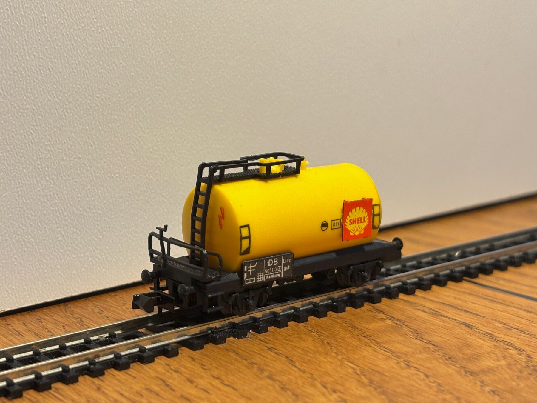 *G295: Kesselwagen (Spur N) (Gebraucht) in Birsfelden für CHF 7.5 – mit ...