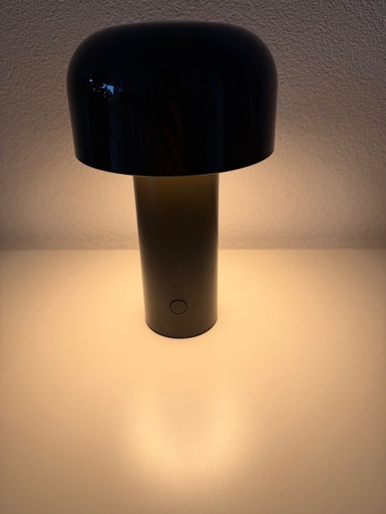 Flos Bellhop LED-Tischleuchte in Dunklebraun (Neu (gemäss Beschreibung ...