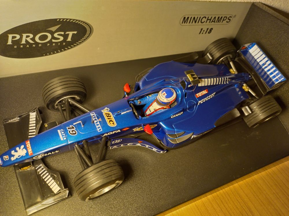 F1 Prost Peugeot AP02, J.Trulli 1999, 1/18 Minichamps | Kaufen auf Ricardo