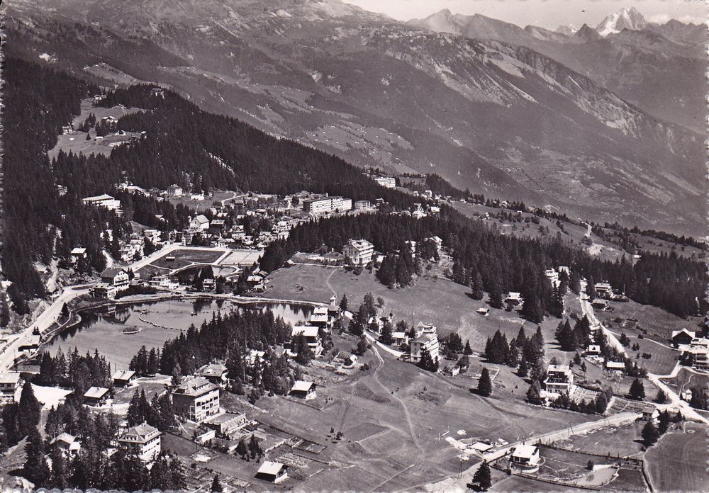 Montana - Station (vue aérienne / Flugaufnahme) (Gebraucht) in Hombrechtikon für CHF 1 – mit ...