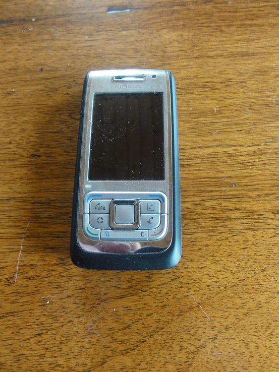 Nokia E 65 (Gebraucht) in L' Auberson für CHF 9 – mit Lieferung auf ...