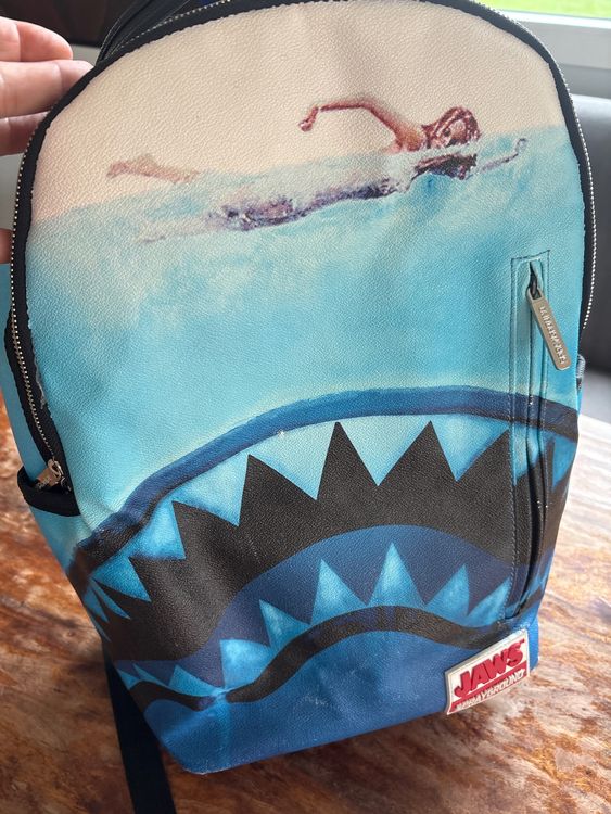 Cooler Jaws Sprayground Rucksack Hai 🦈🌊 (Gebraucht) in Buchs SG für CHF ...