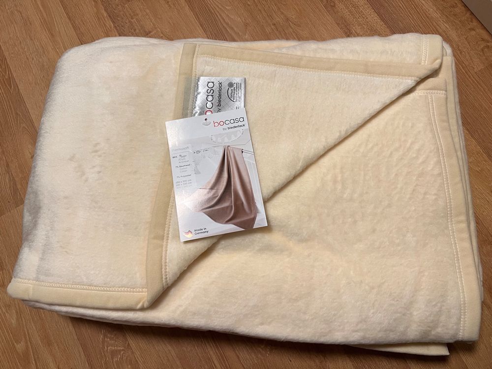 Bocasa Kuscheldecke, neu (Neu (gemäss Beschreibung)) in Füllinsdorf für ...