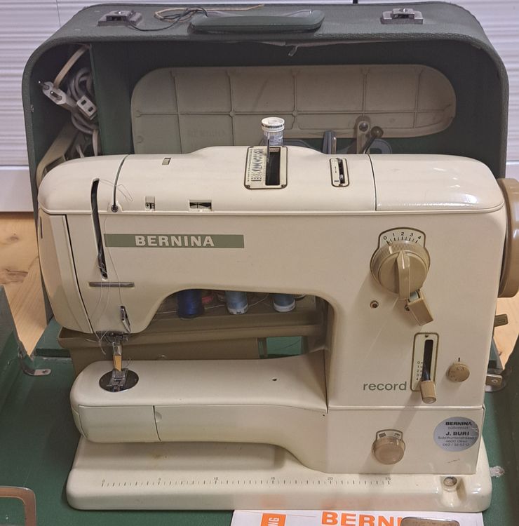 Bernina nähmaschine Modell 730 mit Zubehör . | Kaufen auf Ricardo