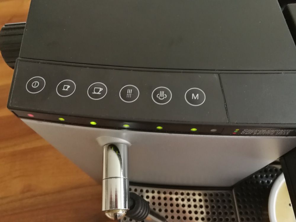 Nespresso ES 100 Pro Kaffeemaschine | Kaufen auf Ricardo