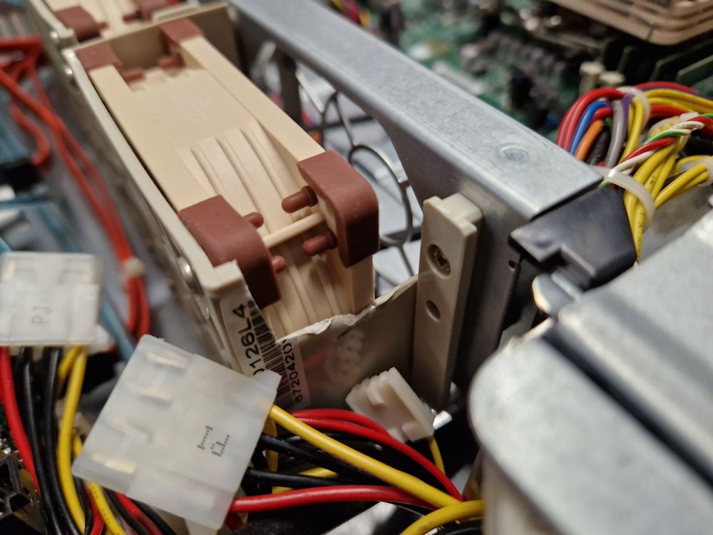 Supermicro CSE-825 SC825 E3-1260L - Server z.B. für Homelab (Gebraucht ...