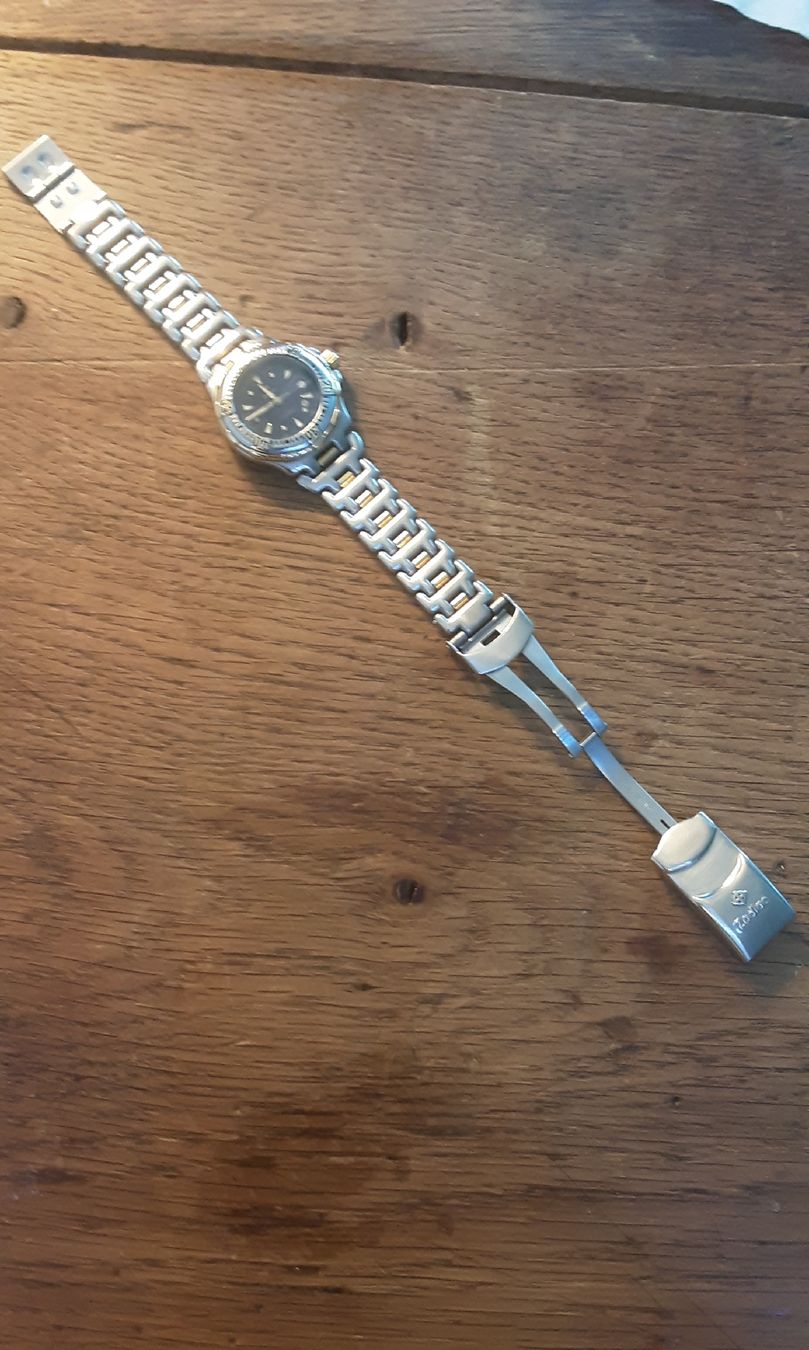 Très belle Montre femme ZODIAC (Neuf (Voir description)) à Neuchâtel ...