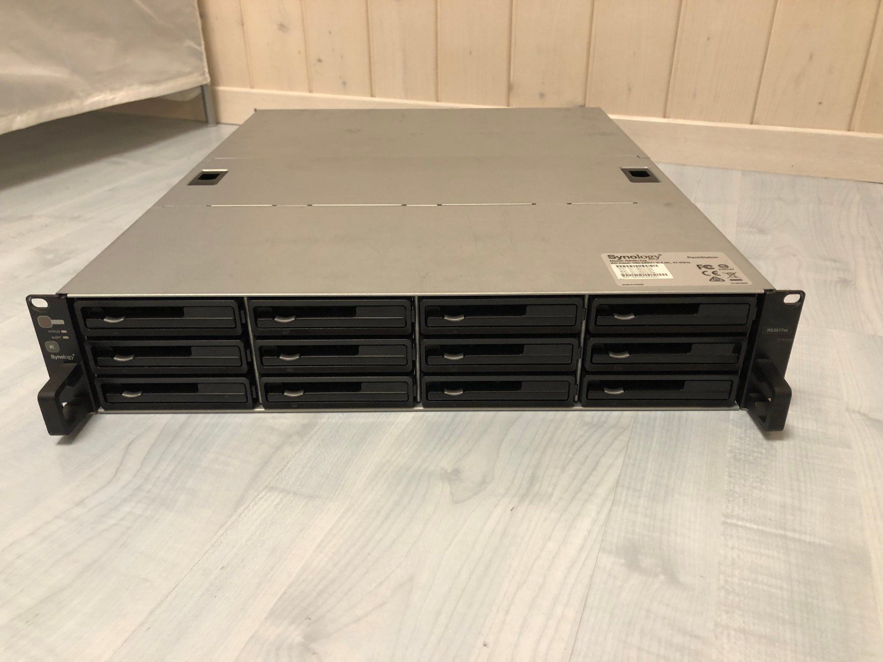 Synology RS3617xs NAS (Gebraucht) in Niederhasli für CHF 809 – mit ...