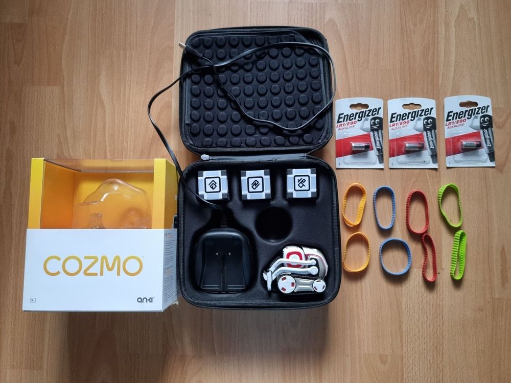 Anki Cozmo Roboter mit Zubehör (Neu (gemäss Beschreibung)) in ...