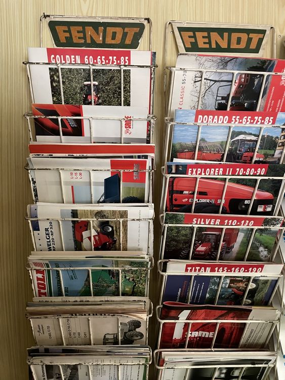 Prospekt-Ständer Fendt (Gebraucht) in für CHF 100 – nur Abholung auf ...