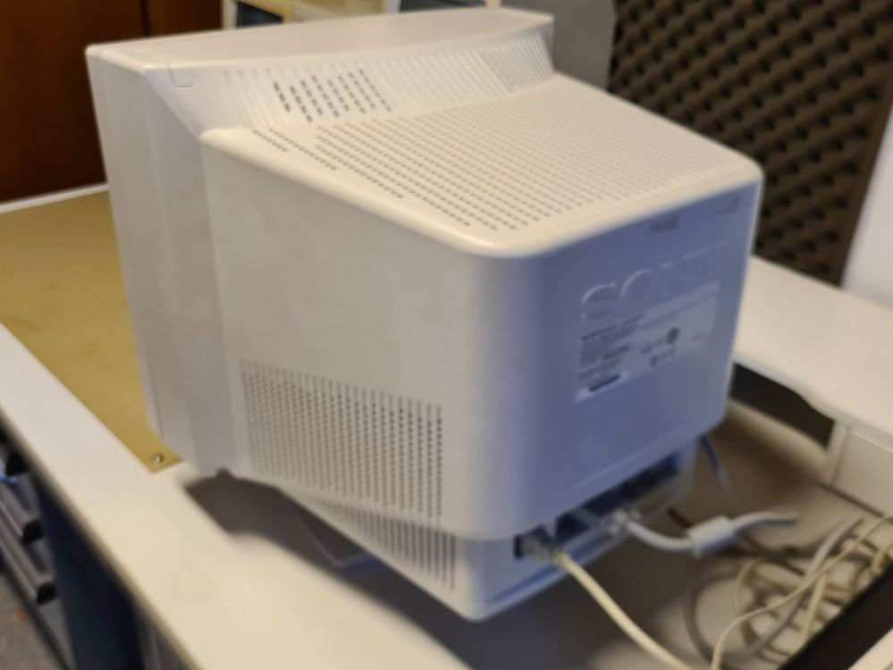 Sony GDM 400PST 19" Trinitron CRT Monitor from 1998 (D'occasion) à ...