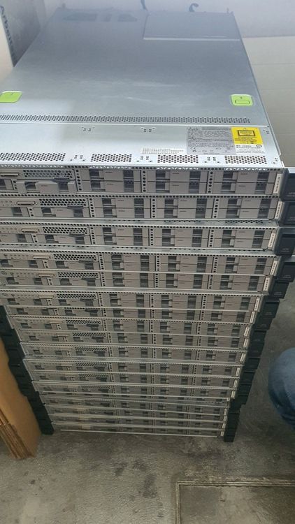 CISCO UCS C220 M3 Server (Gebraucht) in Othmarsingen für CHF 140 – mit ...