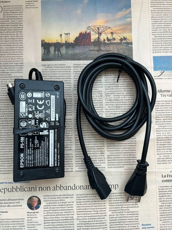 EPSON® AC ADAPTER - PS-180, +24V :: 2.1A ~ 3-PIN | Kaufen auf Ricardo