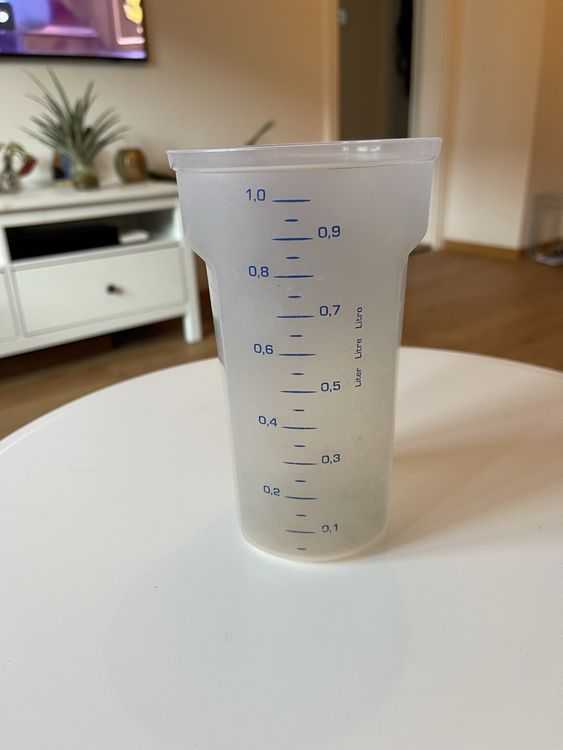 Praktischer Messbecher 1 Liter Skala transparent günstig abz (Gebraucht ...