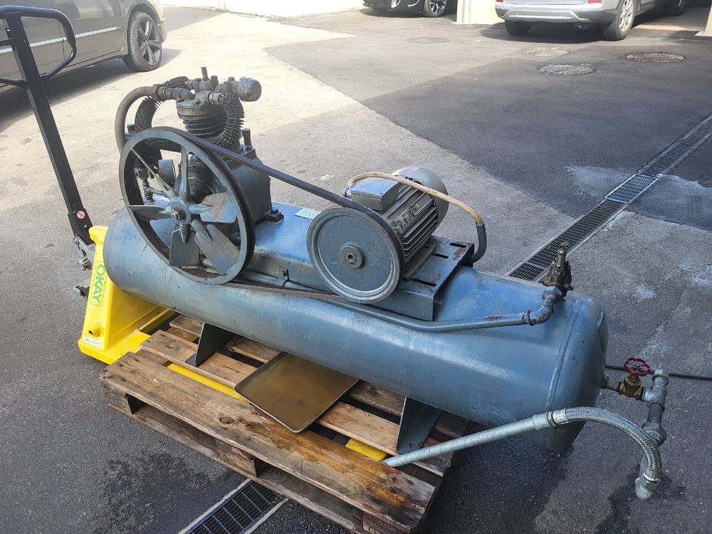 Druckluftkompressor SERVA-TECHNIK, Jahrgang 1953 (Gebraucht) in Neuwilen für CHF 100 – nur ...