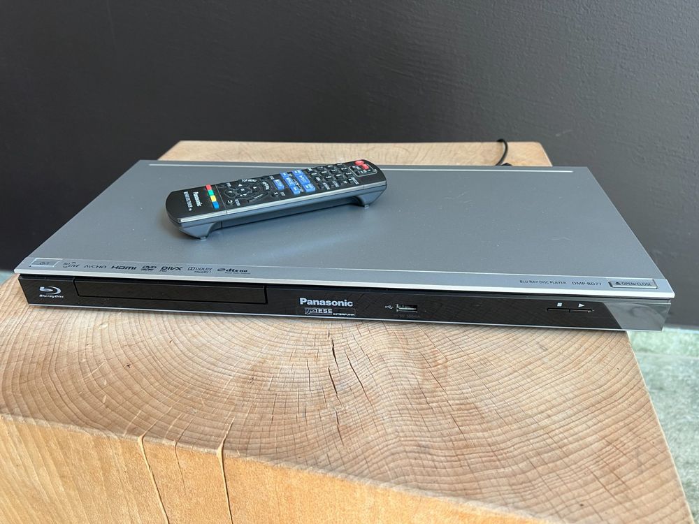 Panasonic DMP-BD77 Blu-Ray Disc Player silber (Gebraucht) in Wilen (Sarnen) für CHF 35 – nur ...