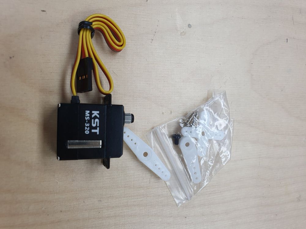 5Stk. KST Servo MS-320 HV (Neu und originalverpackt) in Elsau für CHF ...