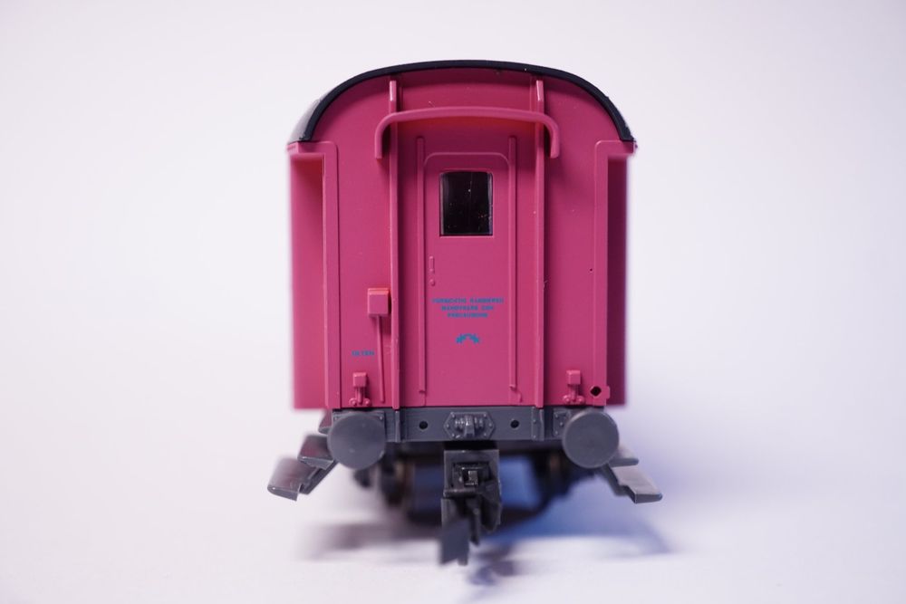 2ß Roco 44882 SBB Werkzeugwagen Ultraschal pink (Gebraucht) in für CHF ...