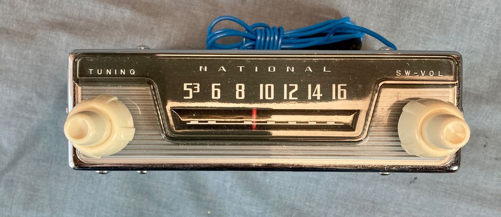 Oldtimer Vintage Autoradio National AT-362 OVP! (Defekt) in Aarberg für ...