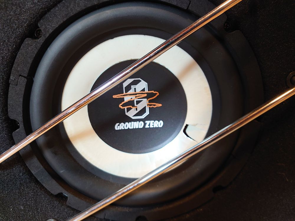 Ground Zero Subwoofer mit Verstärker | Kaufen auf Ricardo