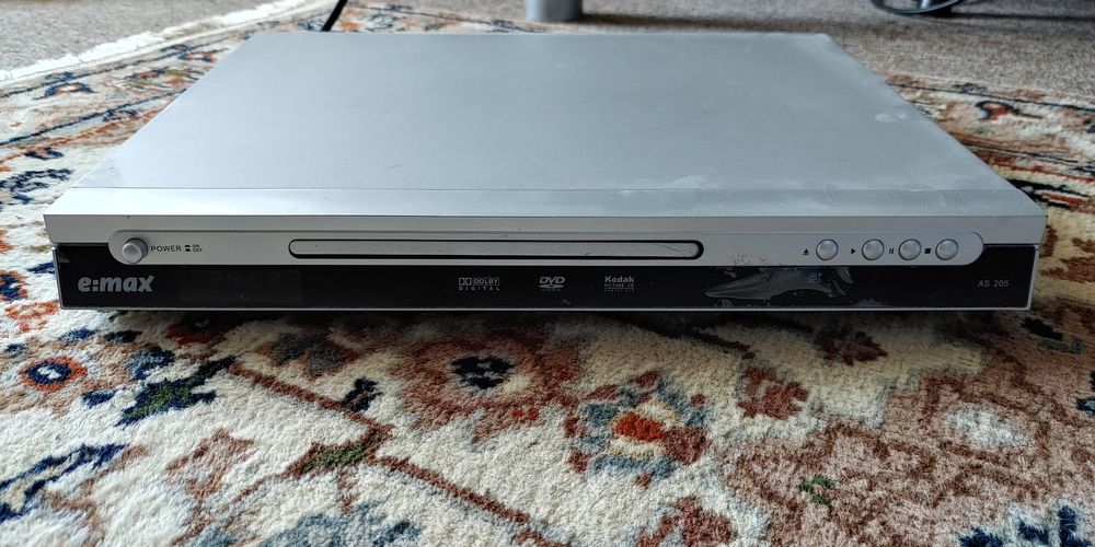 e:max DVD Player (Gebraucht) in Leissigen für CHF 7 – mit Lieferung auf ...