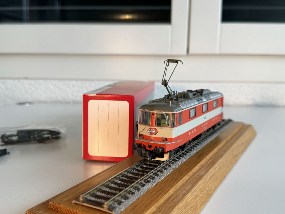 Roco 62690 Re 4/4 II 11109 Swiss Express | Kaufen auf Ricardo