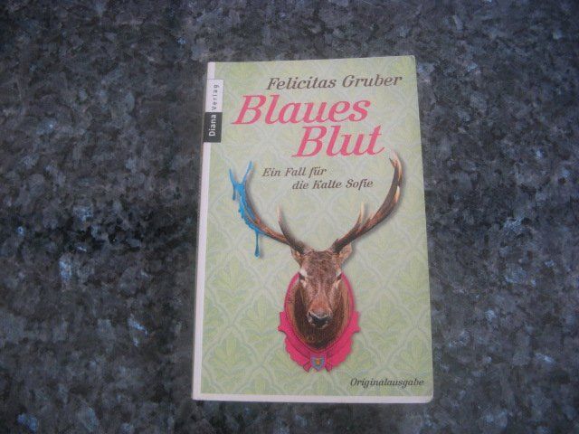 Blaues Blut von Felicitas Gruber | Kaufen auf Ricardo