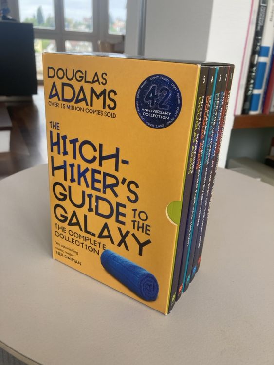Hitchhiker's Guide to the Galaxy - Complete Collection Books | Kaufen ...