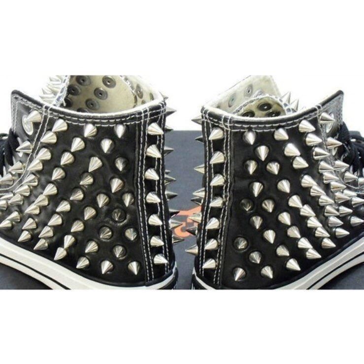 Nieten 100 Stück NEU Top Qualität ! NEU! Silver / (Neu und ...