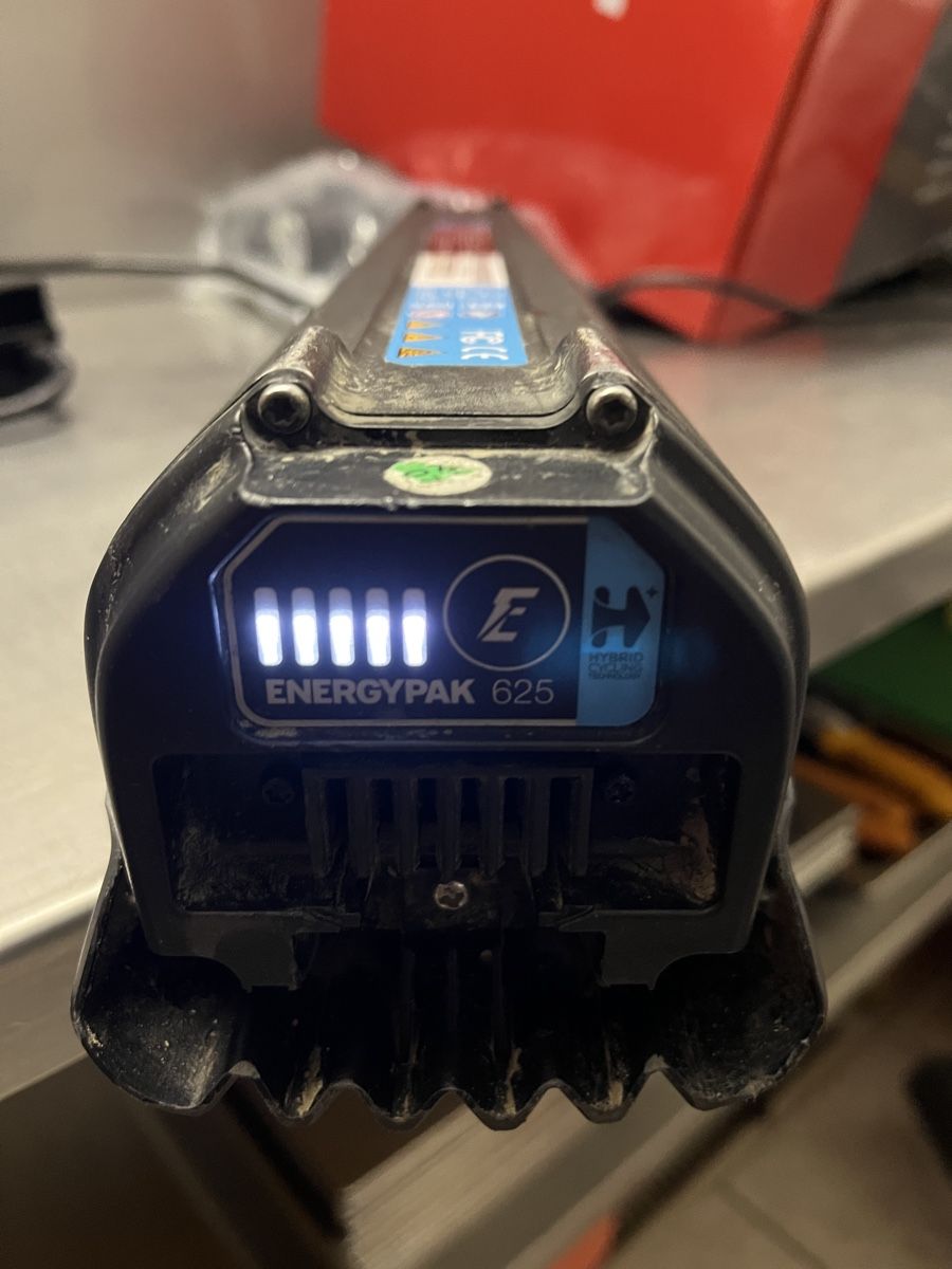 Giant E-Bike Akku EnergyPak 625Wh + Ladegerät Basic! Top (Gebraucht) in Münchwilen TG für CHF ...