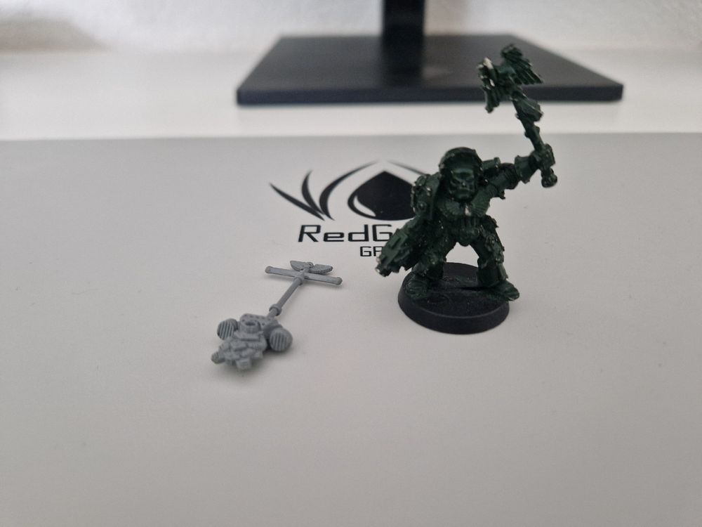 Warhammer 40K Space Marine Chapter Chaplain (Gebraucht) in Goldach für ...