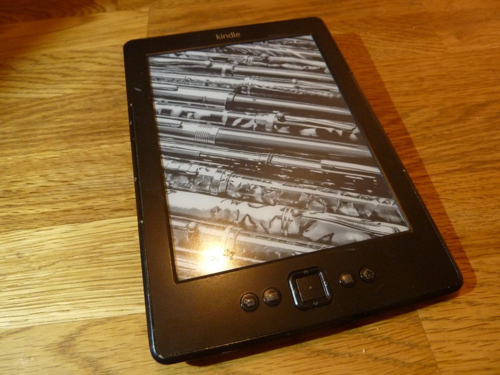 Kindle Amazon E-Book Reader Model D01100 (Gebraucht) in Hochfelden für ...