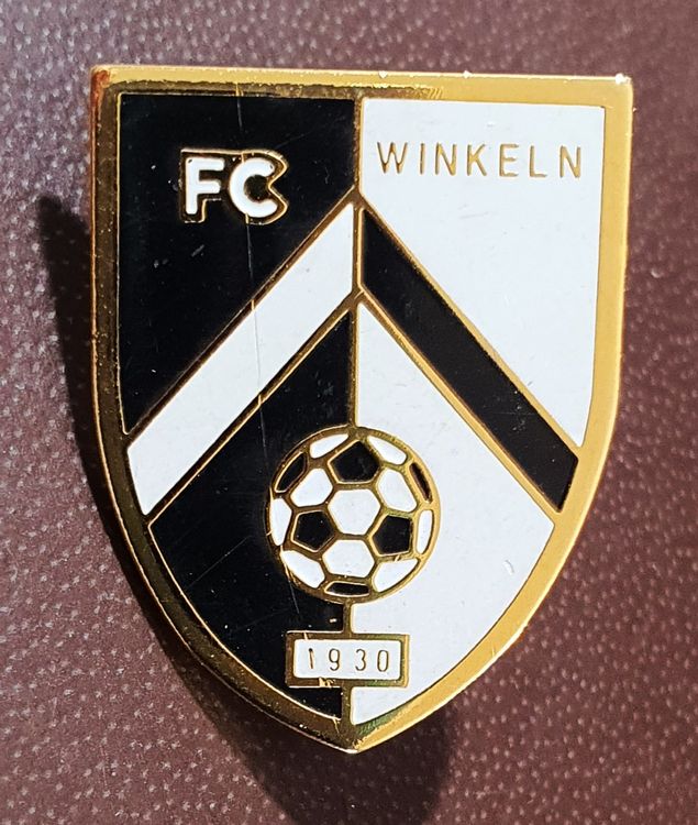 R734 - Pin Fussball Club FC Winkel 1930 / St. Gallen (Gebraucht) in für ...