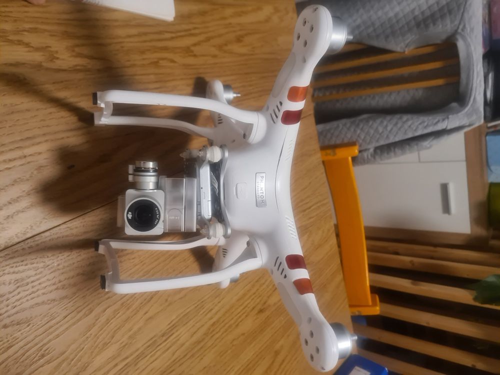 DJI Phantom 3, complet (Gebraucht) in Aigle für CHF 130 – mit Lieferung auf Ricardo kaufen