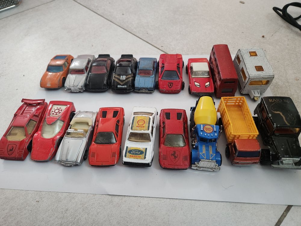 Vintage Toy Car Collection - Perfect for Collectors! (Gebraucht) in ...